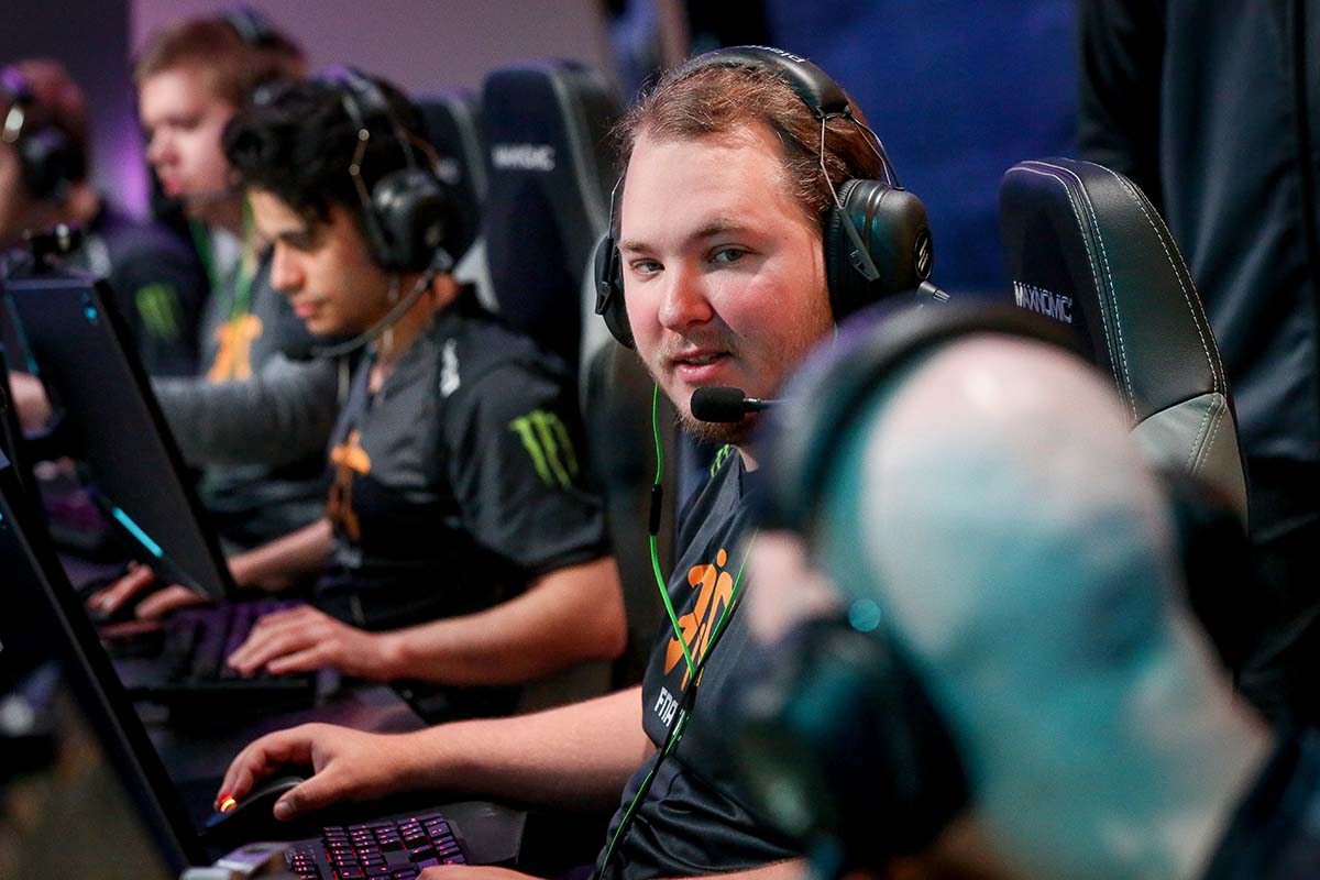 flusha - лидер по убийствам куриц в 2020 году - Gameinside.ua
